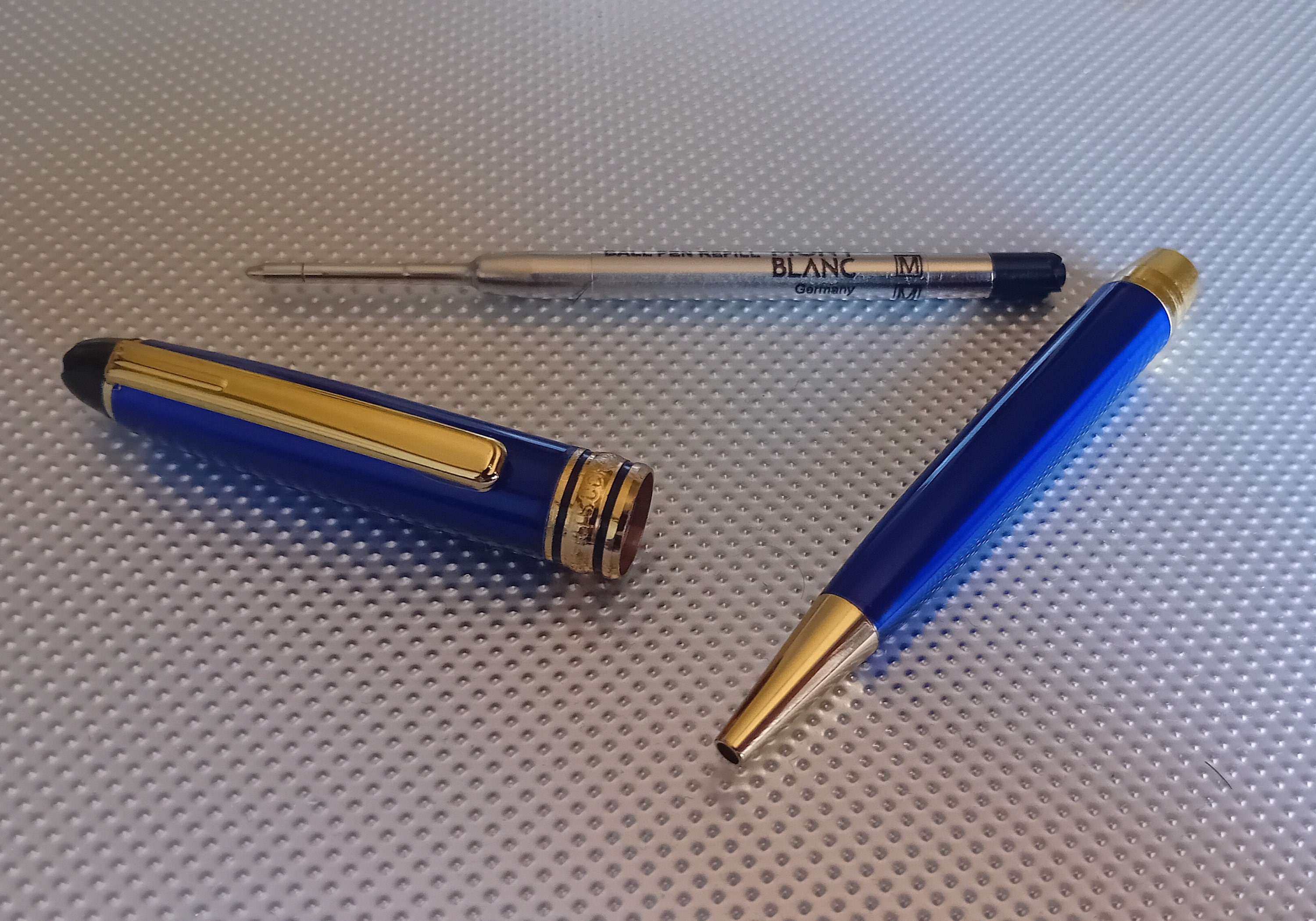 Blue Electric Ballpoint Metal Pen With Gold Ring and Clip Has a New ...