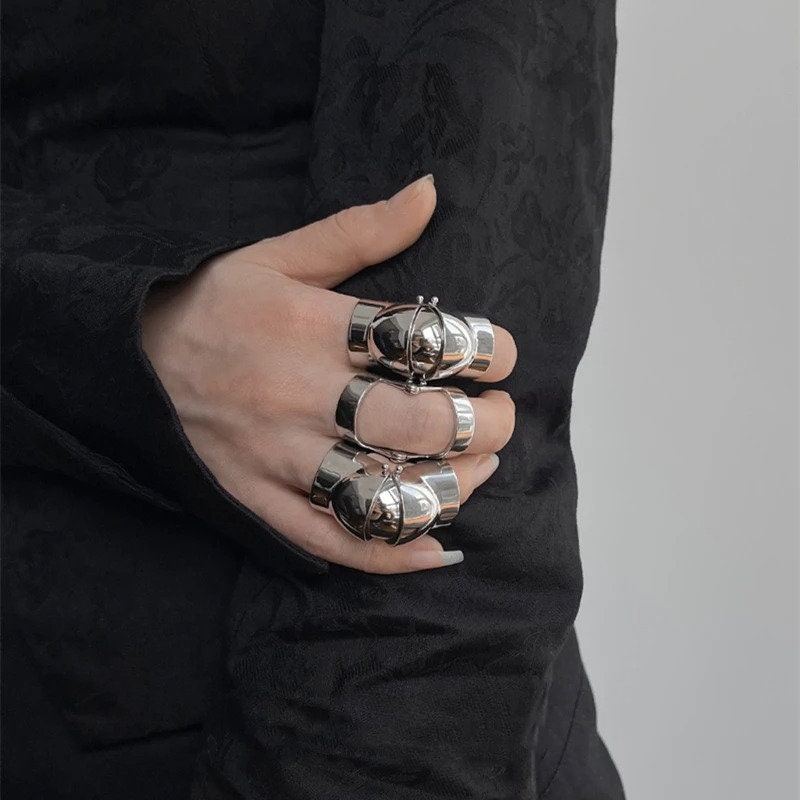 Armor up With the Cyberpunk Joint Armor Knuckle Knight Ring Futuristic ...
