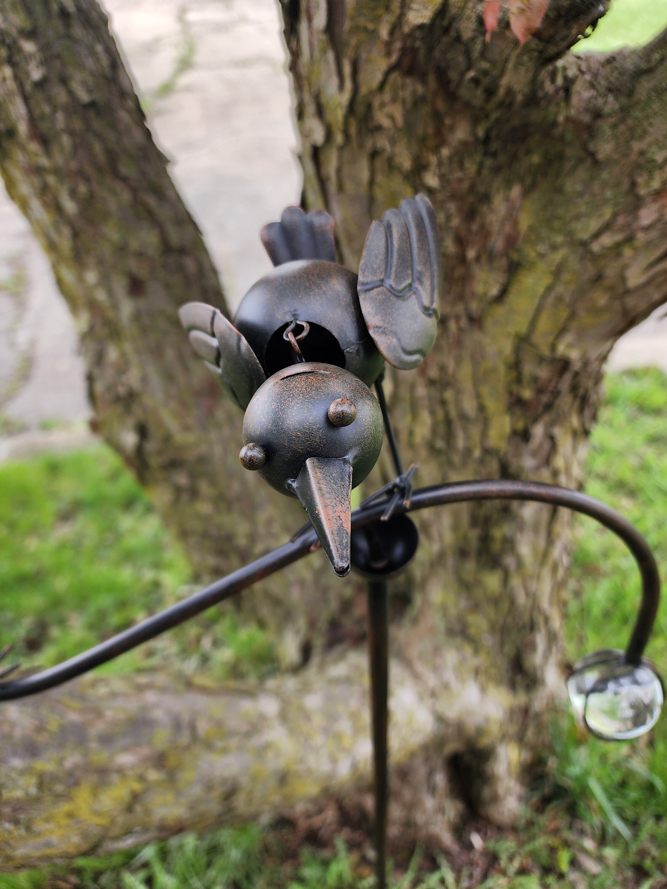 Kinetic Bobble Head Bird Art Yard Stake rustic Metal Yard Art garden ...