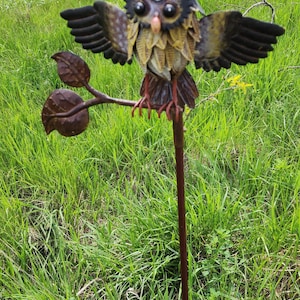Kinetic Rocking Owl Garden Stake – Upcycled Metal Bird Sculpture - Etsy