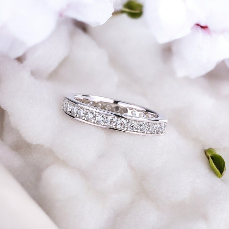 Round Cut Lab Grown Diamond Wedding Band, 14K Solid White Gold Band ...