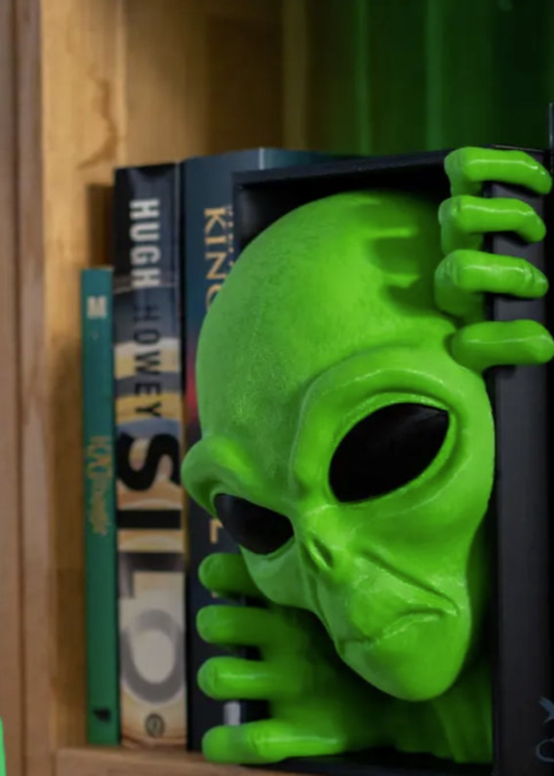 Alien Book Nook | 3D Printed | Modern | Sustainable | Bookshelf Insert ...