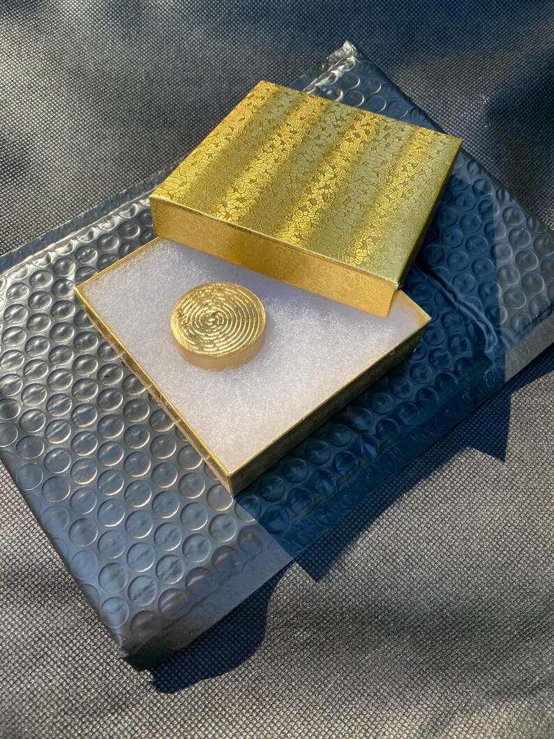 Alien Head Medallion – UFO Coin in Copper, Silver, or Nordic Gold – Sci ...