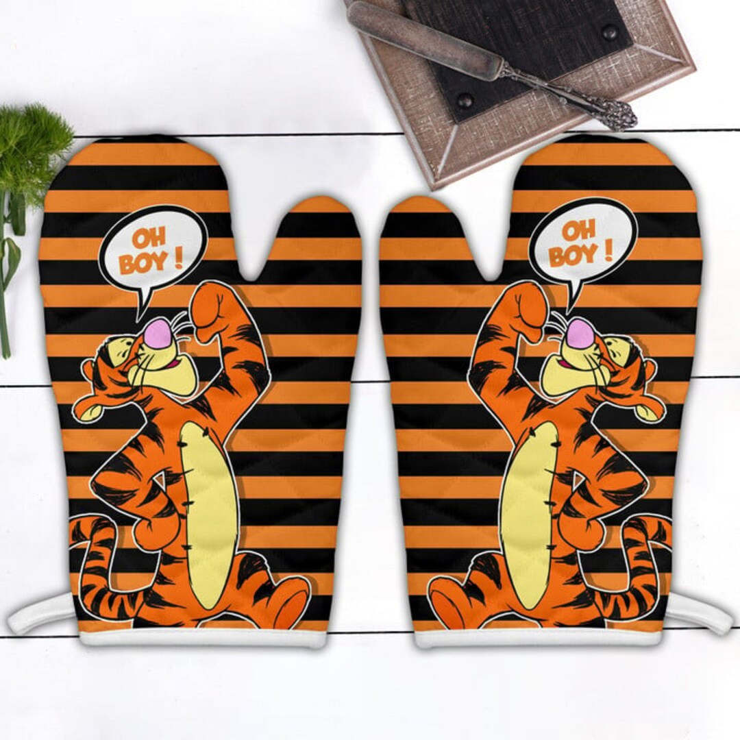 Tigger Combo of 2 Grilling Gloves and 1 Pan Liner, Kitchen Gift ...