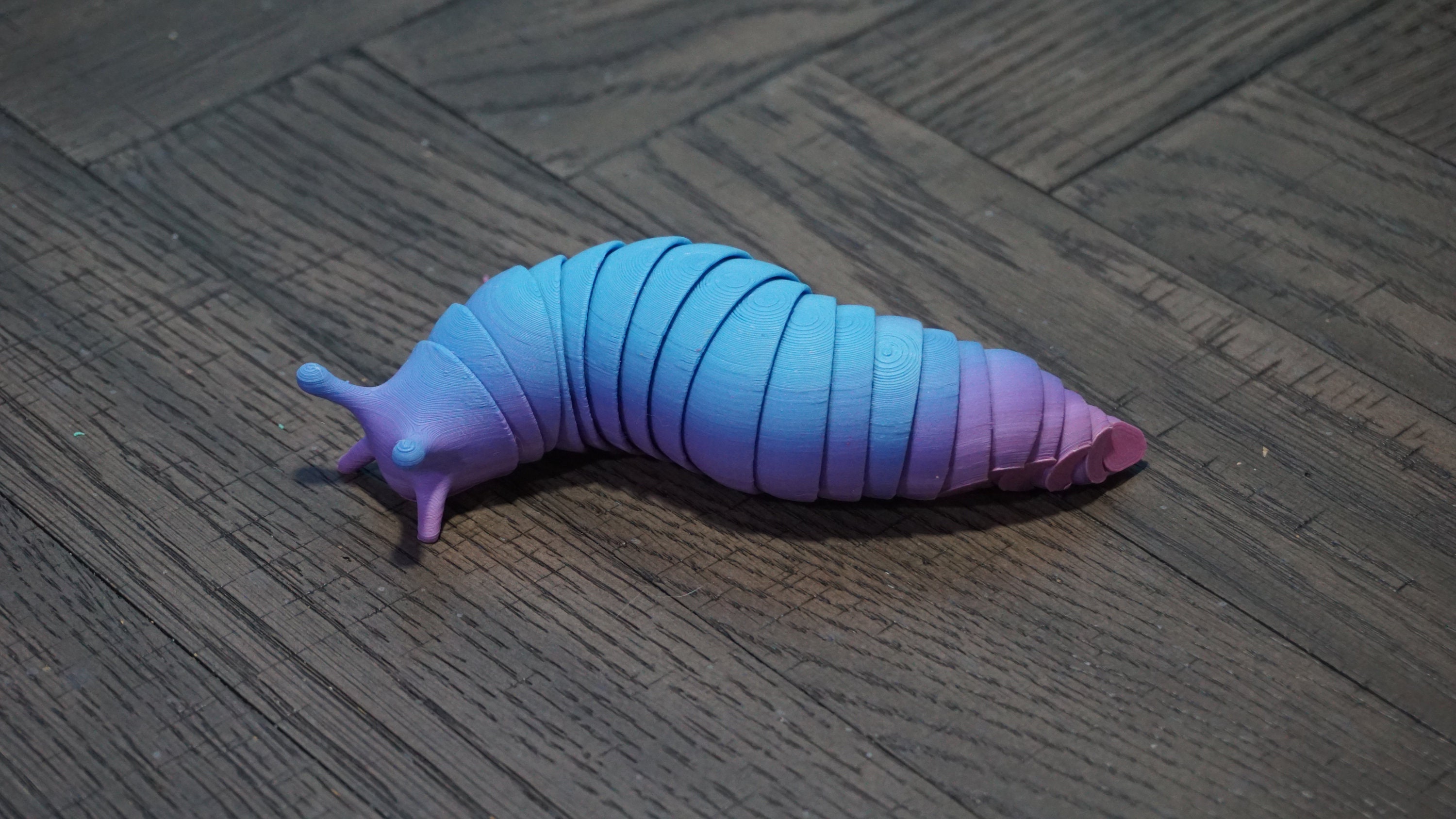 3D Printed Articulated Fidget Slug - Etsy