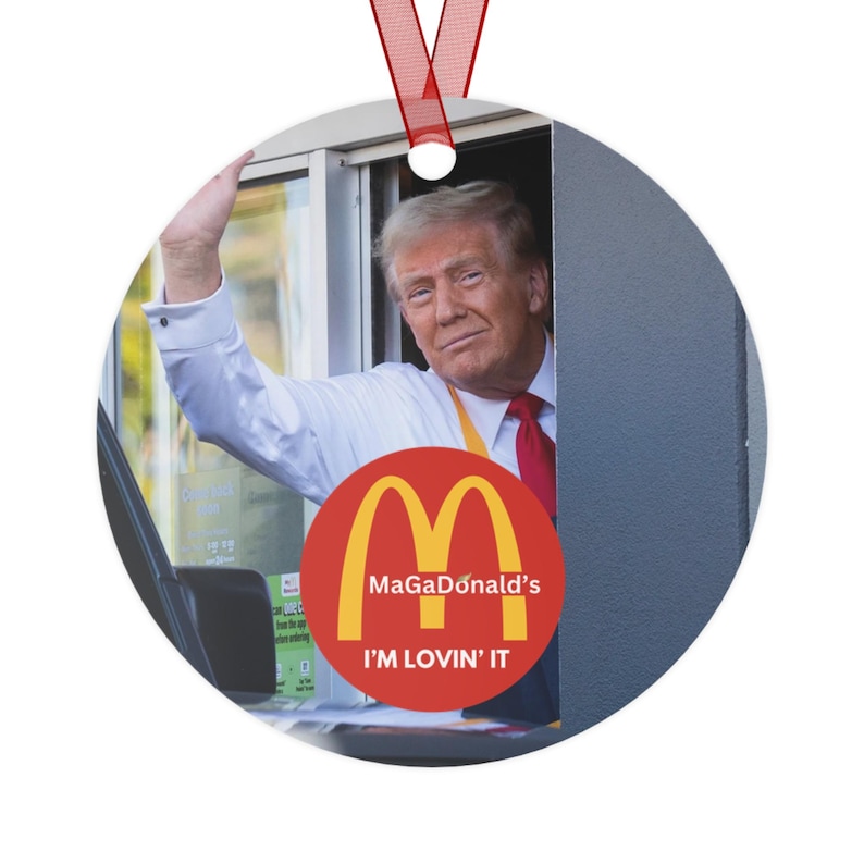 Funny Trump Mcdonald's Christmas Ornament | Circle MAGA Tree Decor ...
