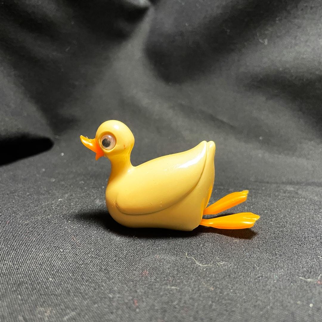 Vintage 1970s Wind up Plastic Duck. Made by Tomy in Japan - Etsy