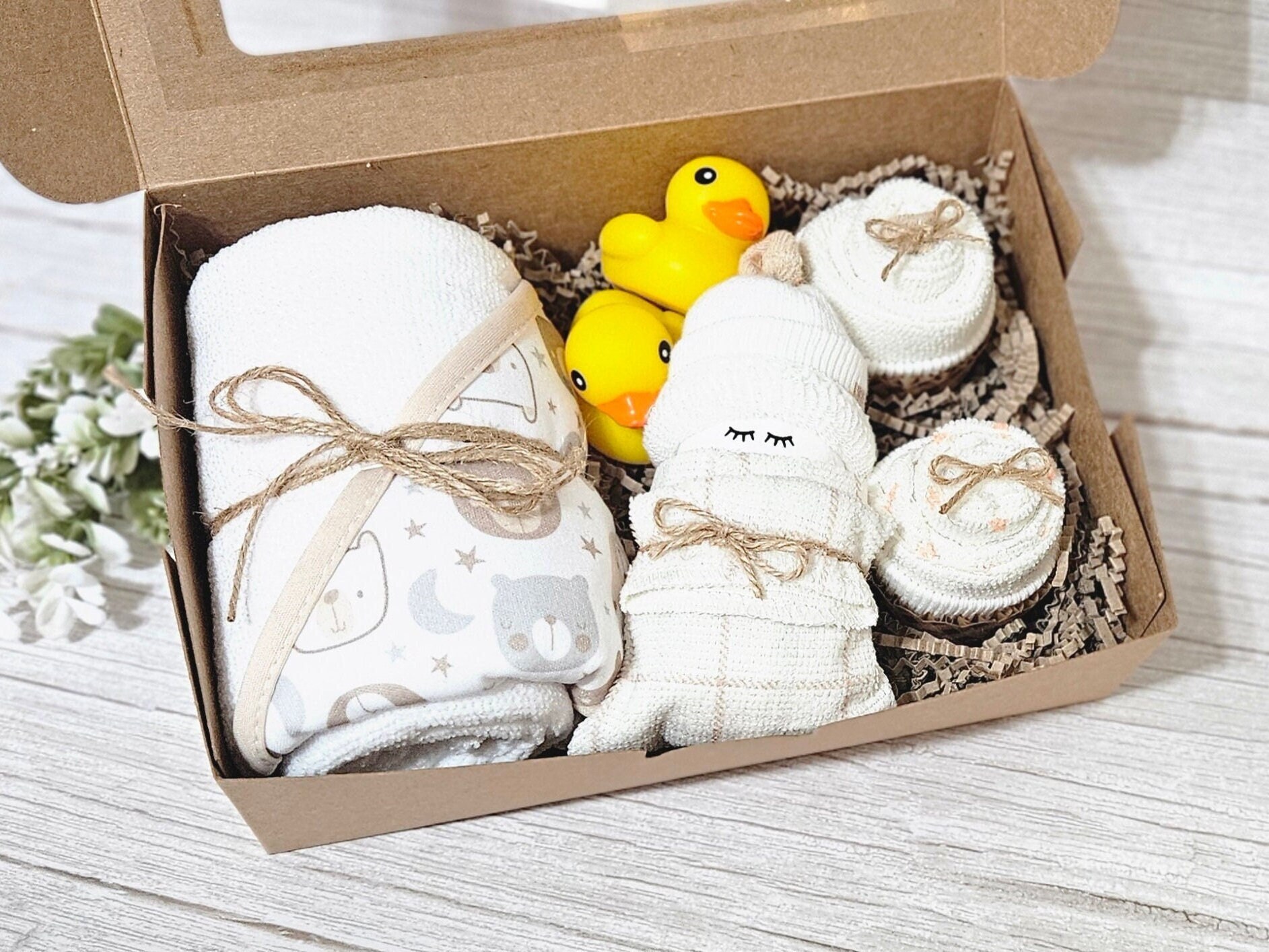 Baby Bath Gift Set: Hooded Towel, Washcloth Cupcakes, Socks - Etsy