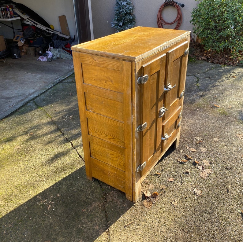 Vintage Antique 1900’s Moore Brothers Ice Box - Etsy