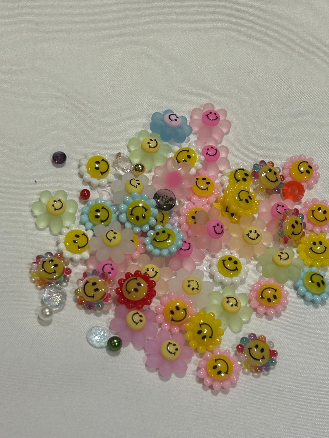Smiley Face Flowers Nail Art Diy Flatback Charms - Etsy