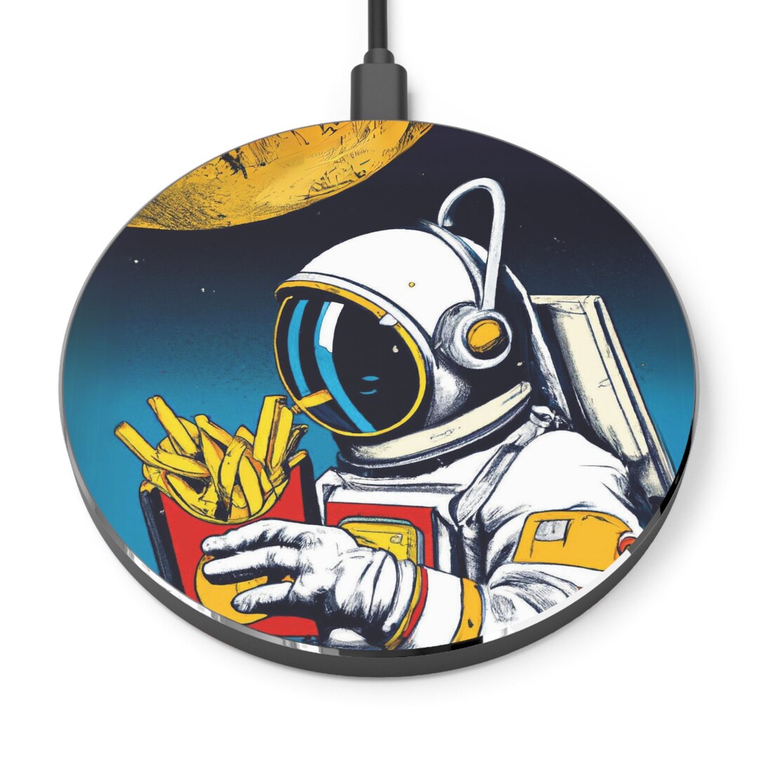 Wireless Charger an Astronautfries and Moon - Etsy