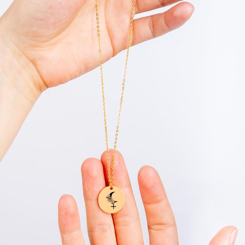 Collar con el símbolo de Lilith grabado a medida • Dije de moneda de ...