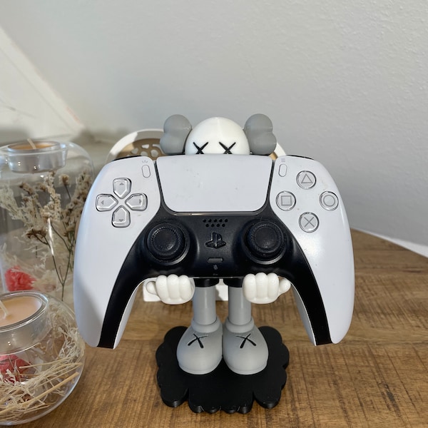 Controller Holder Figure - Etsy