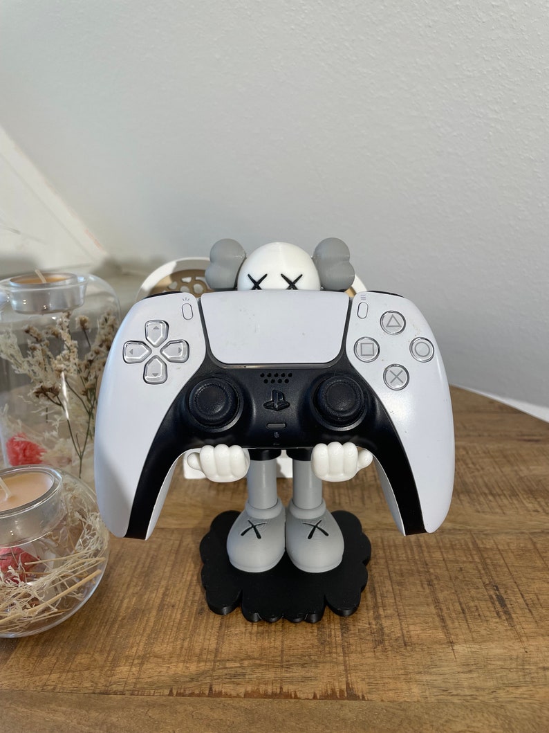 Kaws Controller Holder for Xbox One, S X, Playstation PS5, Nintendo ...