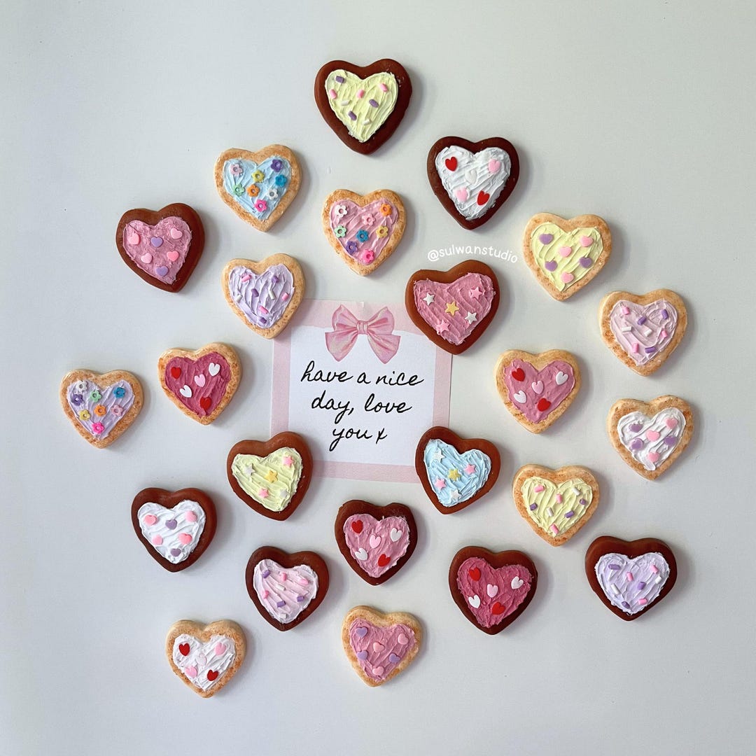 Heart Frosted Sugar Cookies Fridge Magnet Set, Cute Miniature Food ...