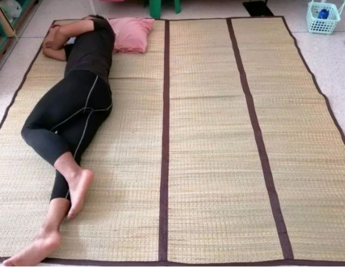 Handwoven Picnic Blankets and Mats Beach and Waving Mats Unique ...