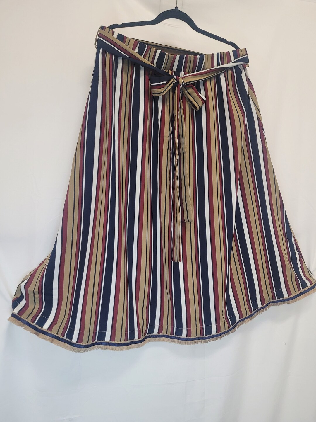 Hebrew Israelite Woman's Size 18/20 Mid Calf Length Skirt, Striped Navy ...