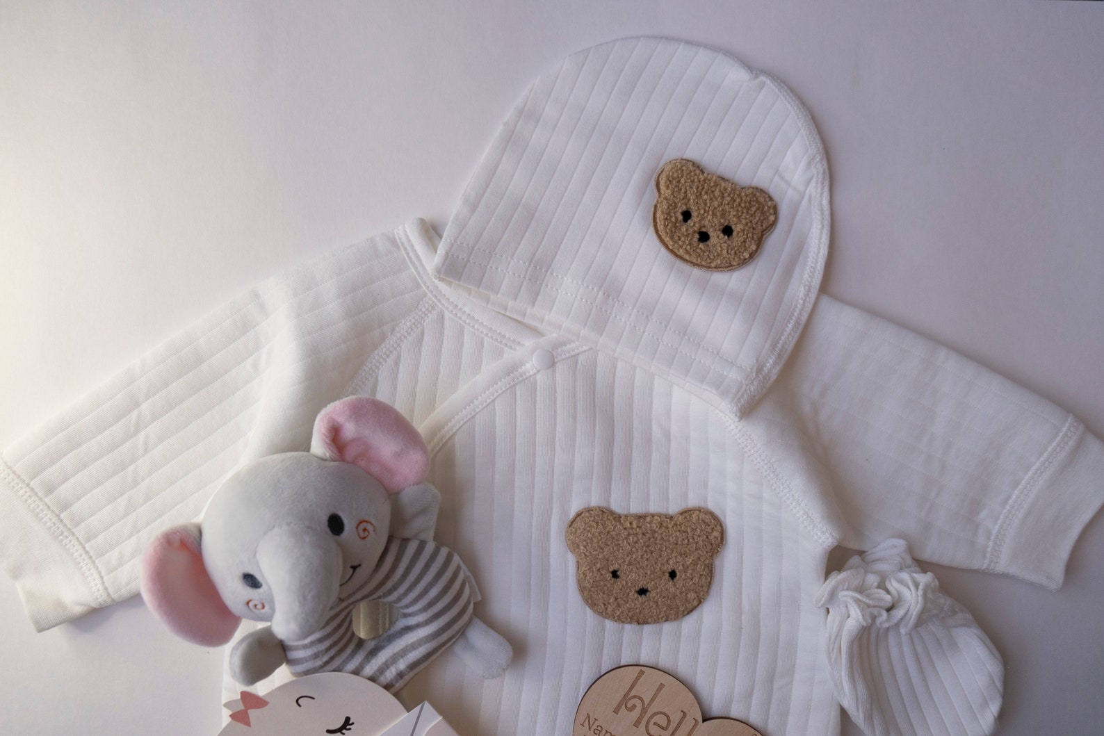 Newborn Baby Gift - Baby Shower Set - Homecoming Clothes for a Newborn ...