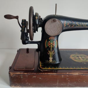 Antique SINGER 66K Model Sewing Machine Lotus Pattern Manual Hand-crank ...