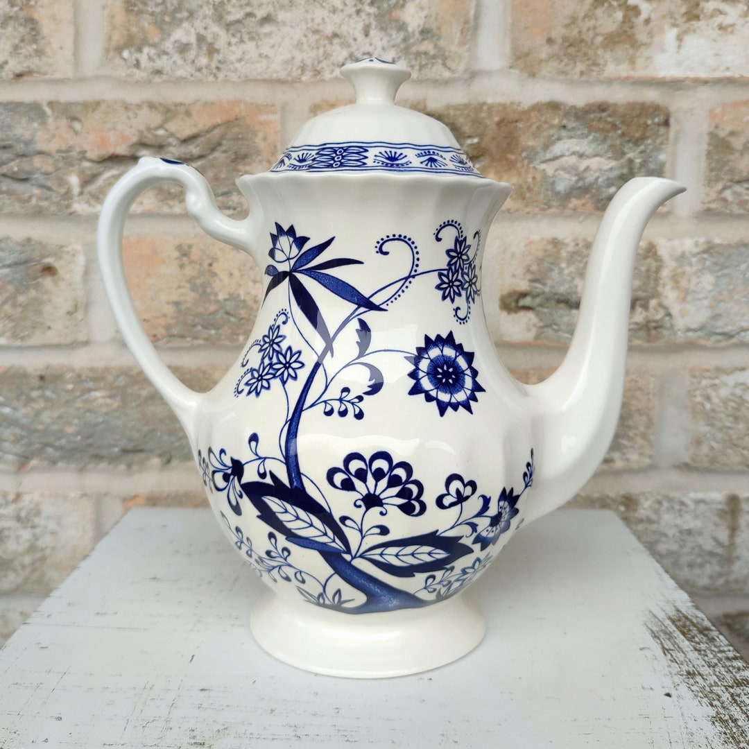 J&G Meakin Coffee Pot Tea Pot Classic White Blue Nordic Blue Onion ...