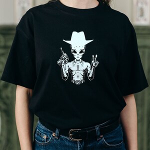 Alien With Cowboy Hat T-shirt Design Unique Version for Men and Women ...