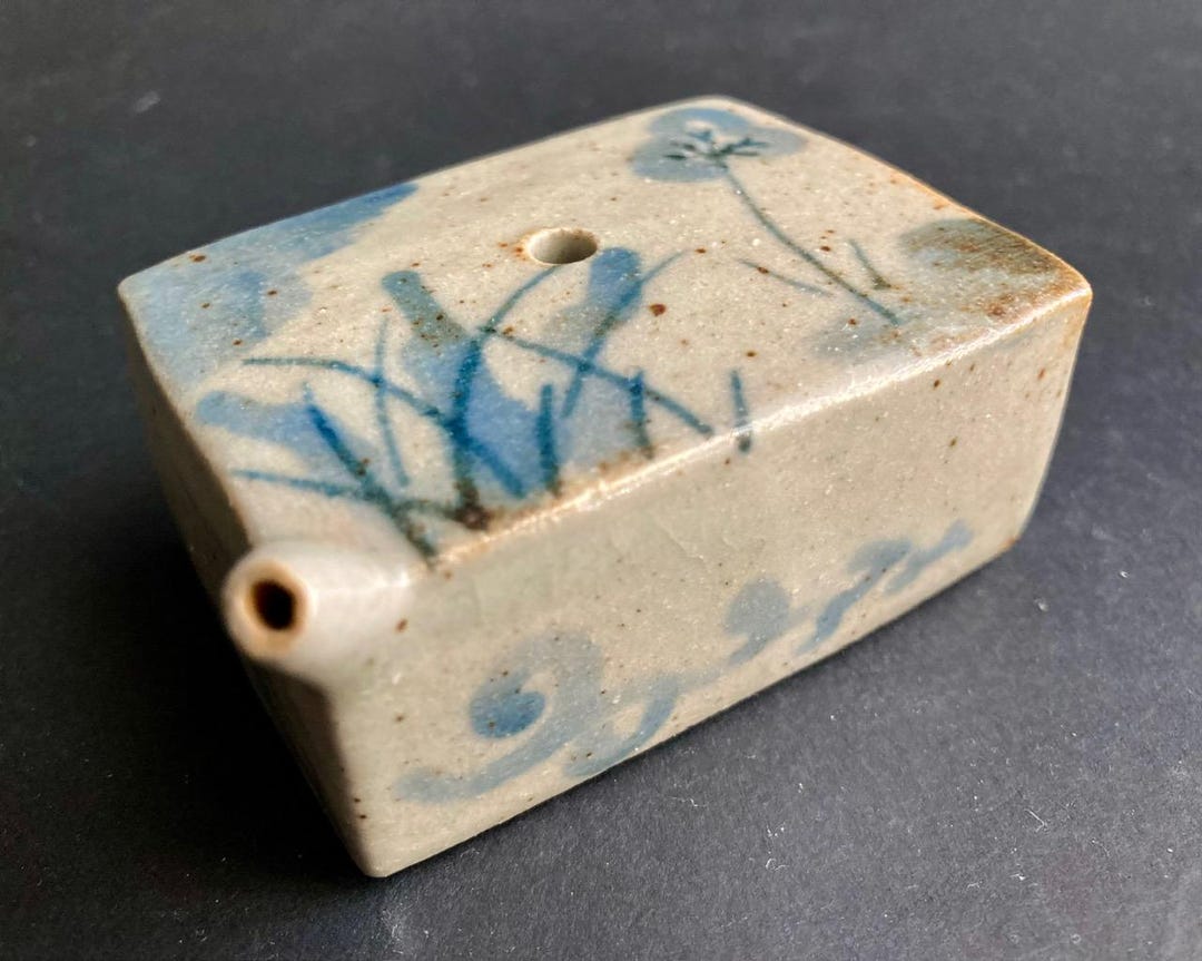 Rare Antique Japanese Porcelain Water Dropper - C.1750-1850 ...