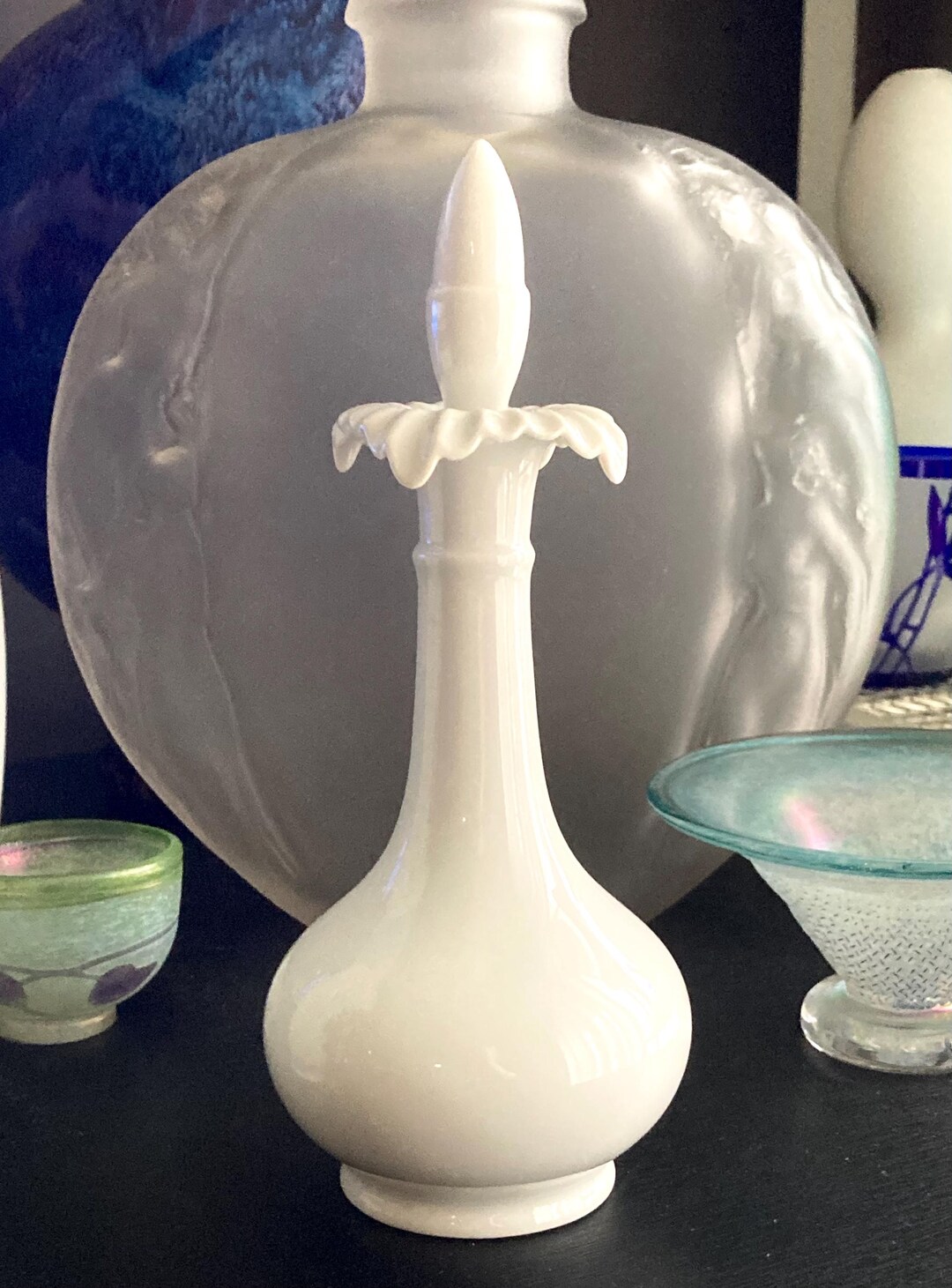 Japanese Porcelain Vanity Bottle With Ruffled Collar and Stopper - 20cm ...