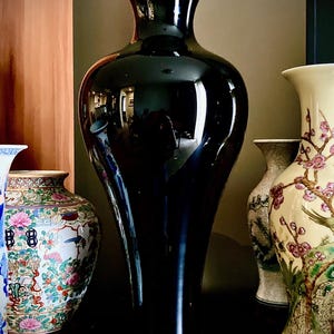 Large Glass Meiping Form Mouth Blown Jet Black Encapsulated Vase ...