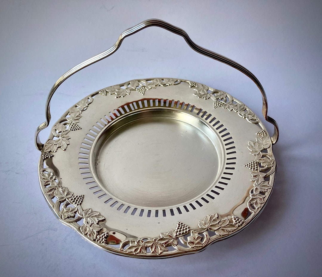 Vintage Paramount Rhine-gold Silver-plated Basket Excellent Condition ...