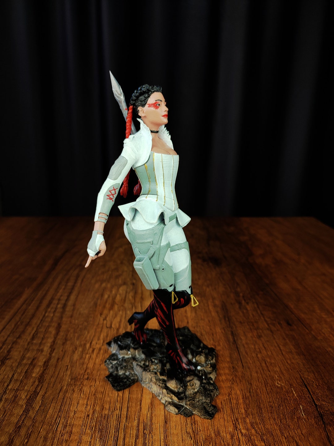 Loba Apex Legends Action Figure Elite Edition / Expertly Crafted Action ...