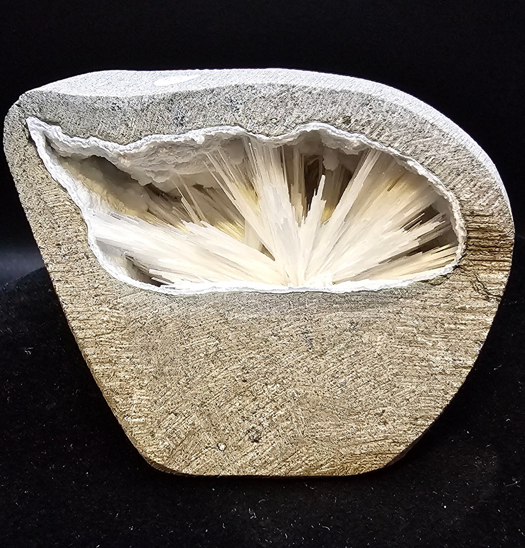 Scolecite Spray in Basalt Matrix Geode Window - Etsy