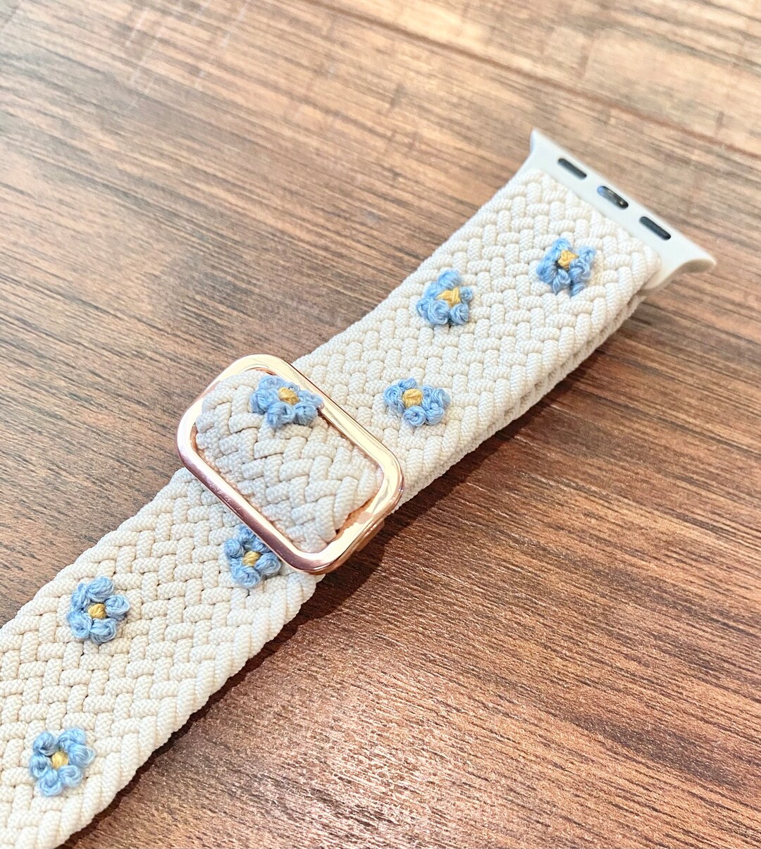 Daisy Floral Hand Embroidered Cream Apple Watch Band | Flower ...