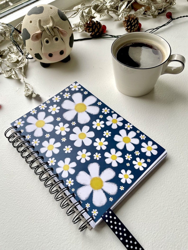 Daisy Notebook - Etsy