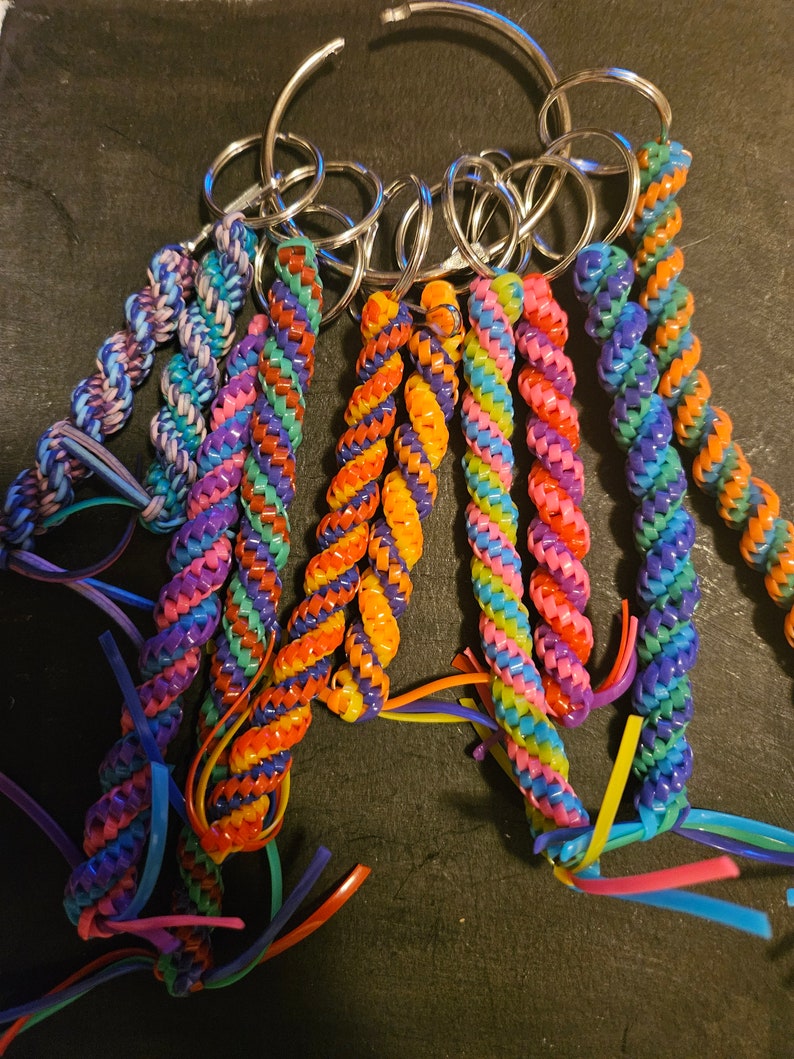 Custom 3 Sting Method Plastic Lanyard Gimp Boondoggle Lacing Rexlace ...