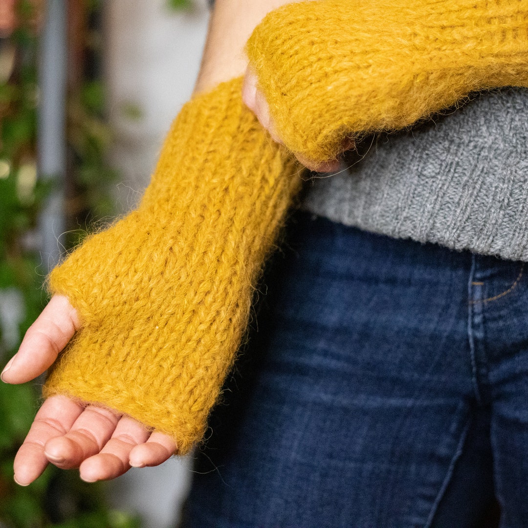 Alpaca and Merino Wool Mittens Knitted in Curry Yellow Mohair Effect ...