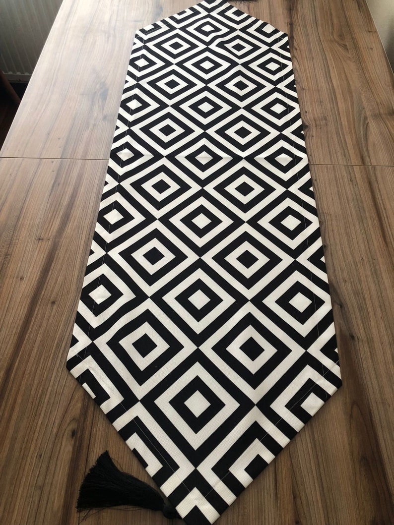 Black and White Interlocking Squares Patterned Runner - Etsy