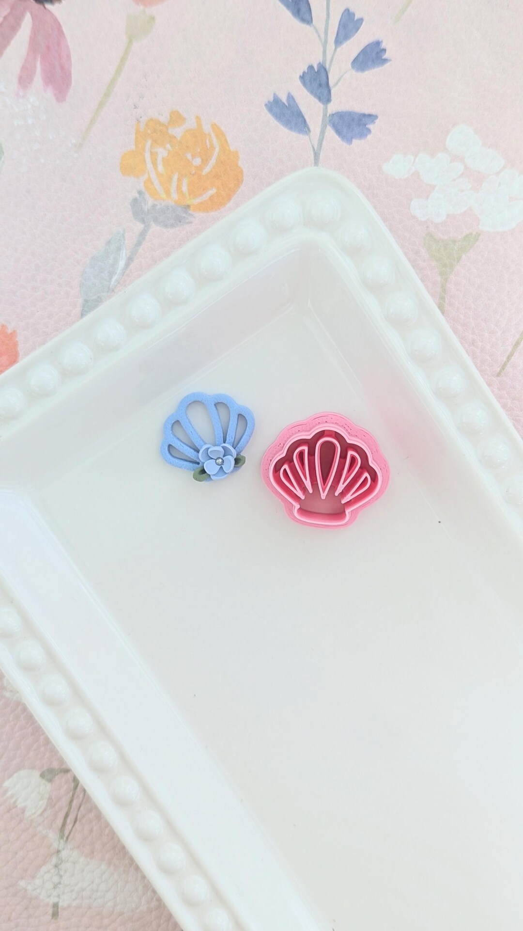 Scalloped Clam Shell Outline Polymer Clay Cutter Sculpting Tools ...