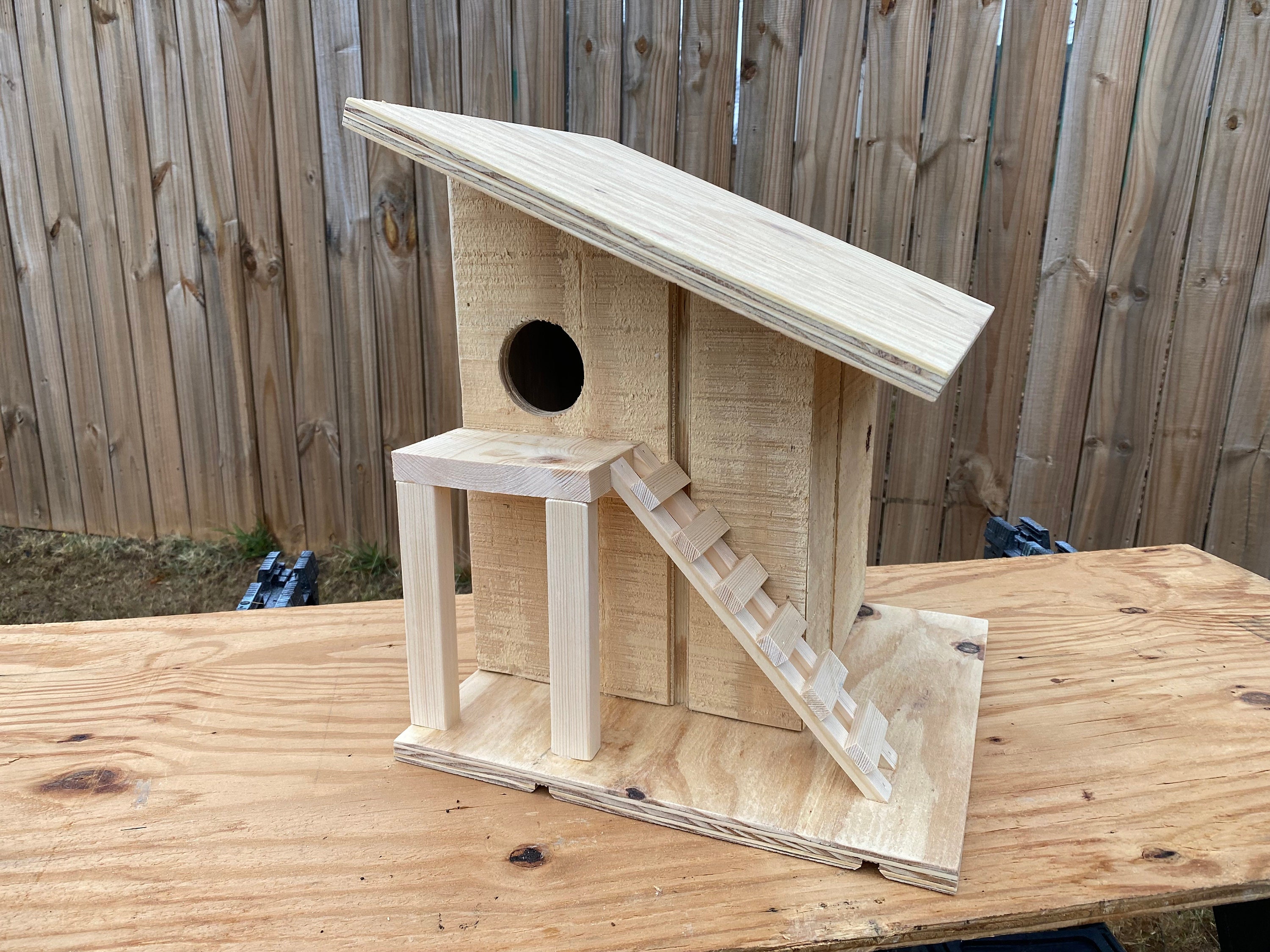 Base Style Squirrel House - Etsy Canada