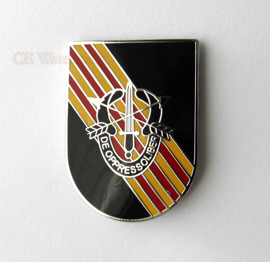 United States Army Special Forces Delta Flash Oppresso Liber Lapel Pin ...