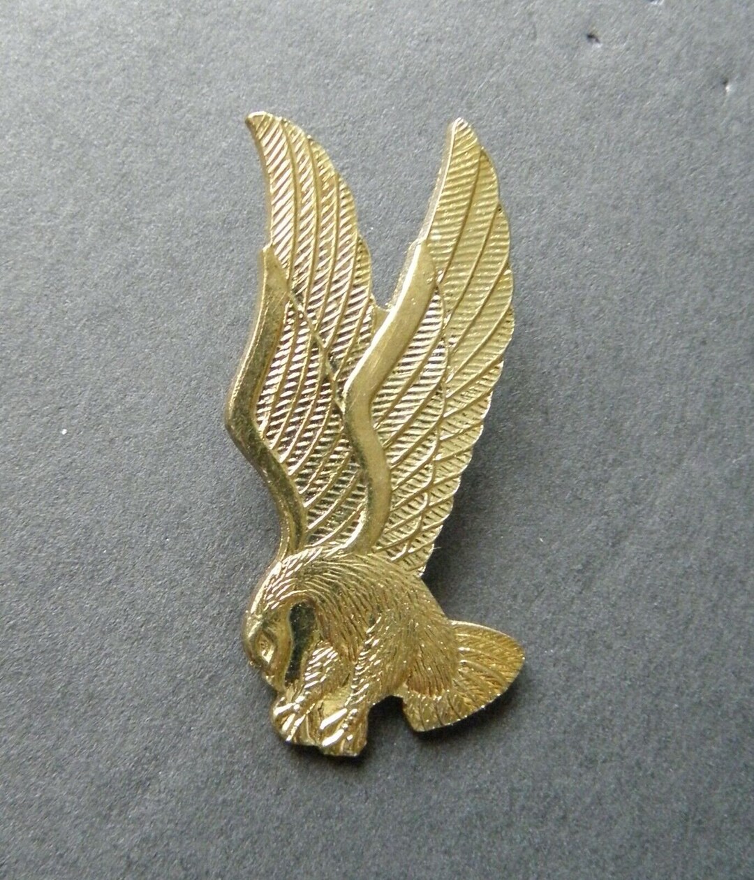United States Army Golden Hawks 1st Aviation Lapel Pin Badge 1.1 Inches ...