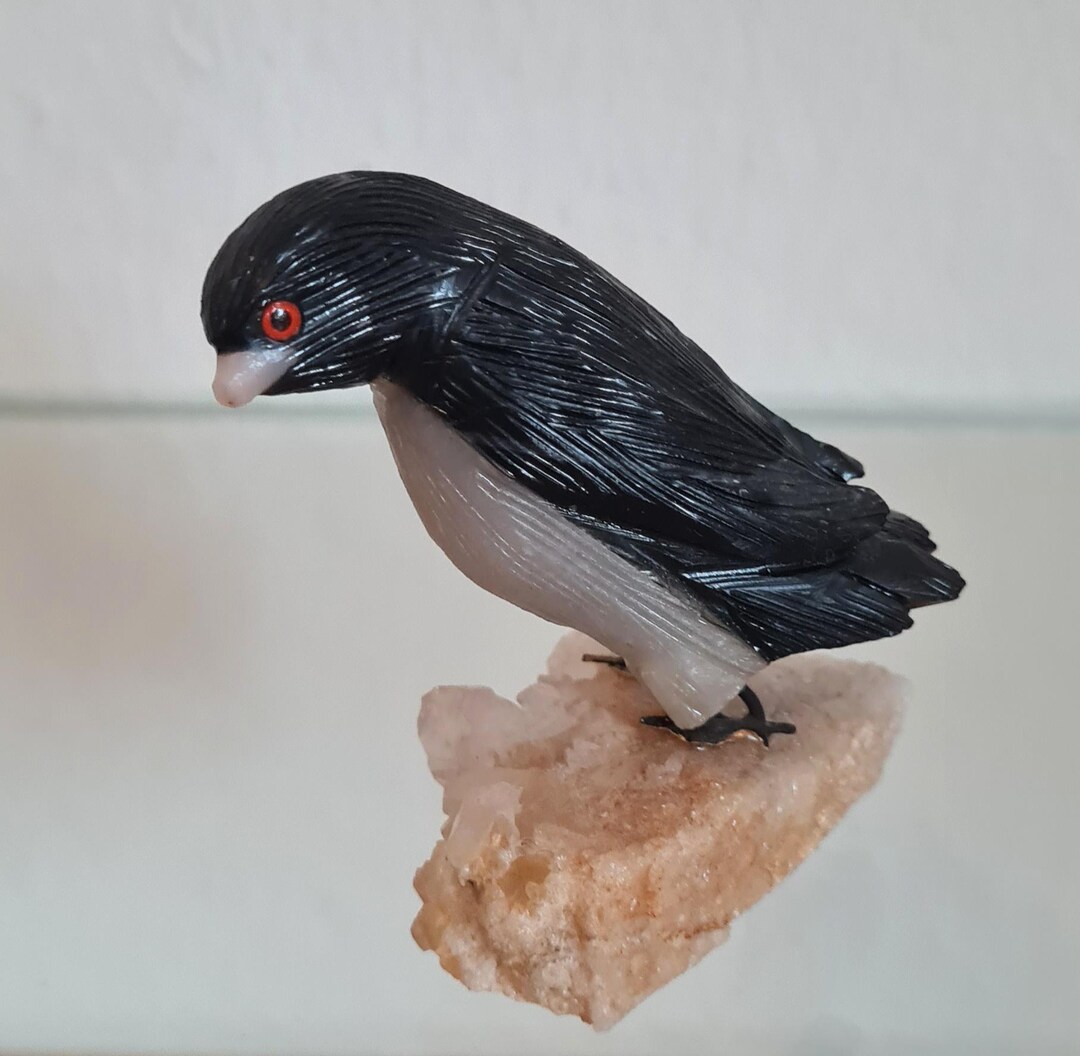 Gemstone Bird Collectible Mineral Figure. Special and Giant Gemstone ...