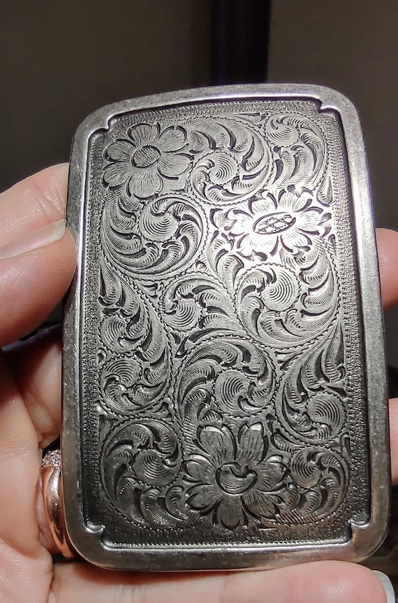 1995 engraved metal belt buckle - Gem