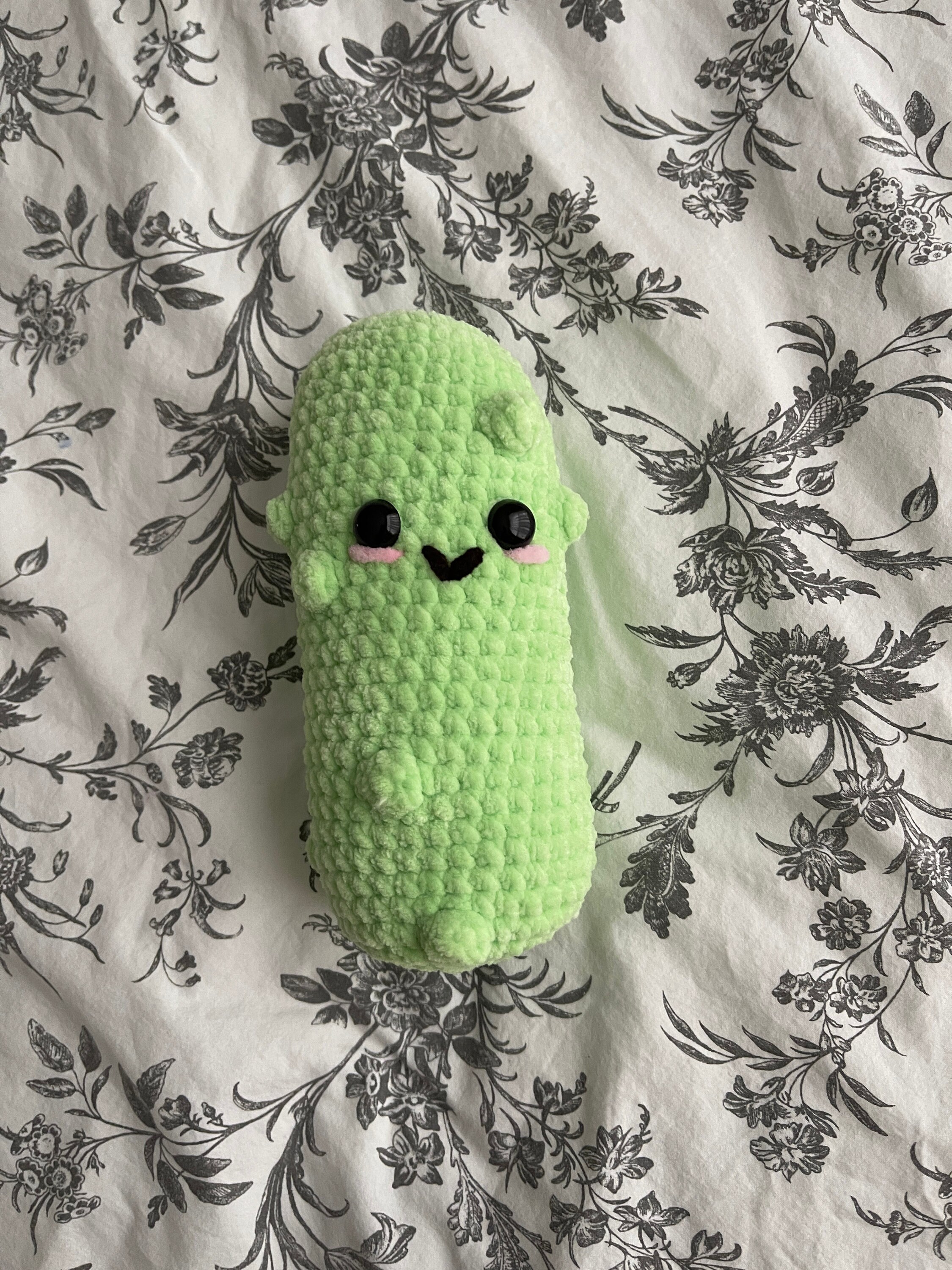 Jumbo Pickle Crochet Plushie, Oversized Stuffed Animal Pickle, Gag Gift ...