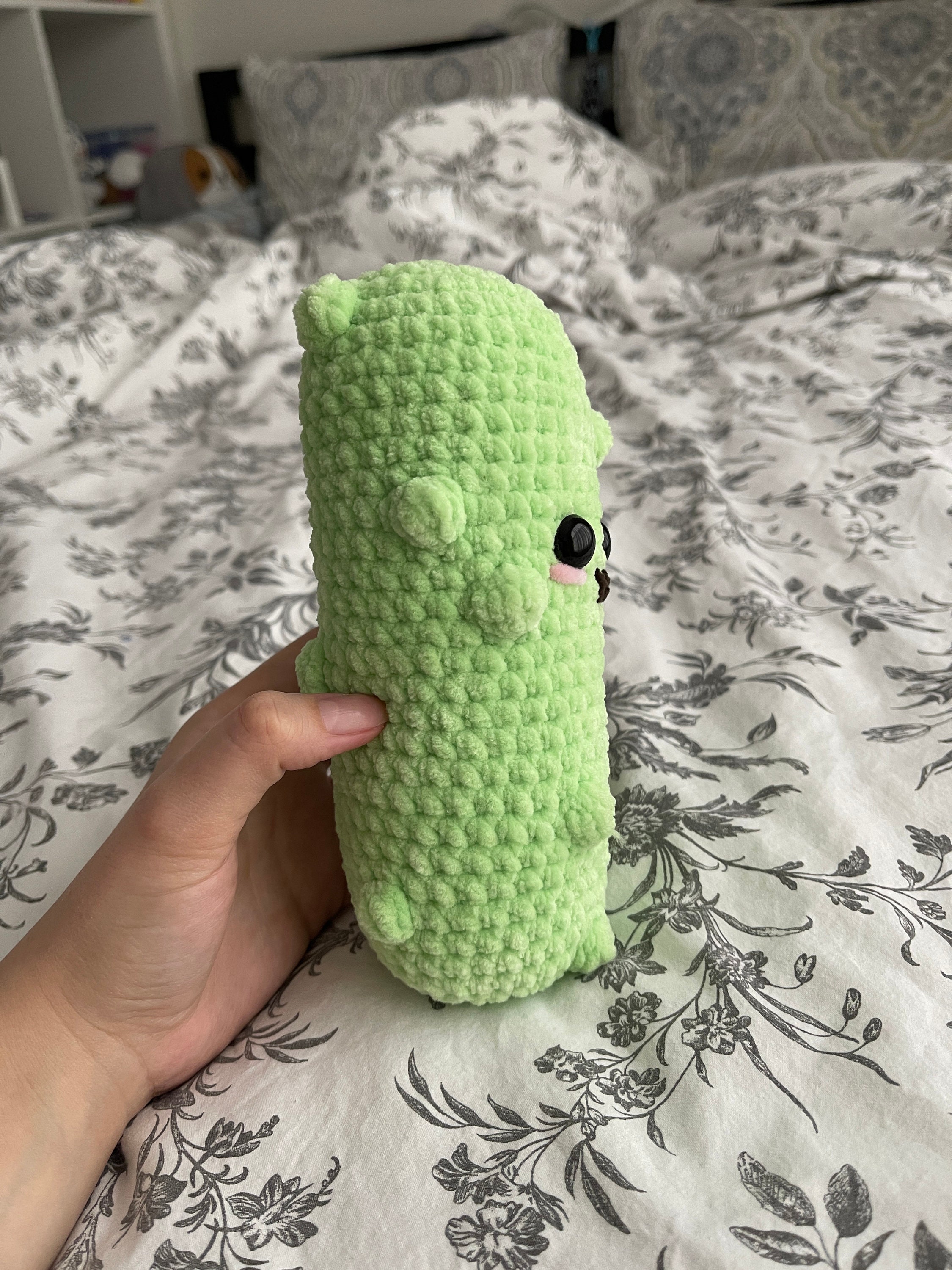 Jumbo Pickle Crochet Plushie, Oversized Stuffed Animal Pickle, Gag Gift ...