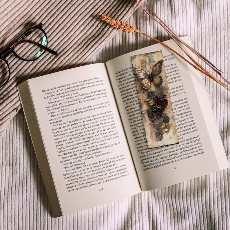 Grunge Butterflies Printable Bookmarks, High Quality Digital Images ...