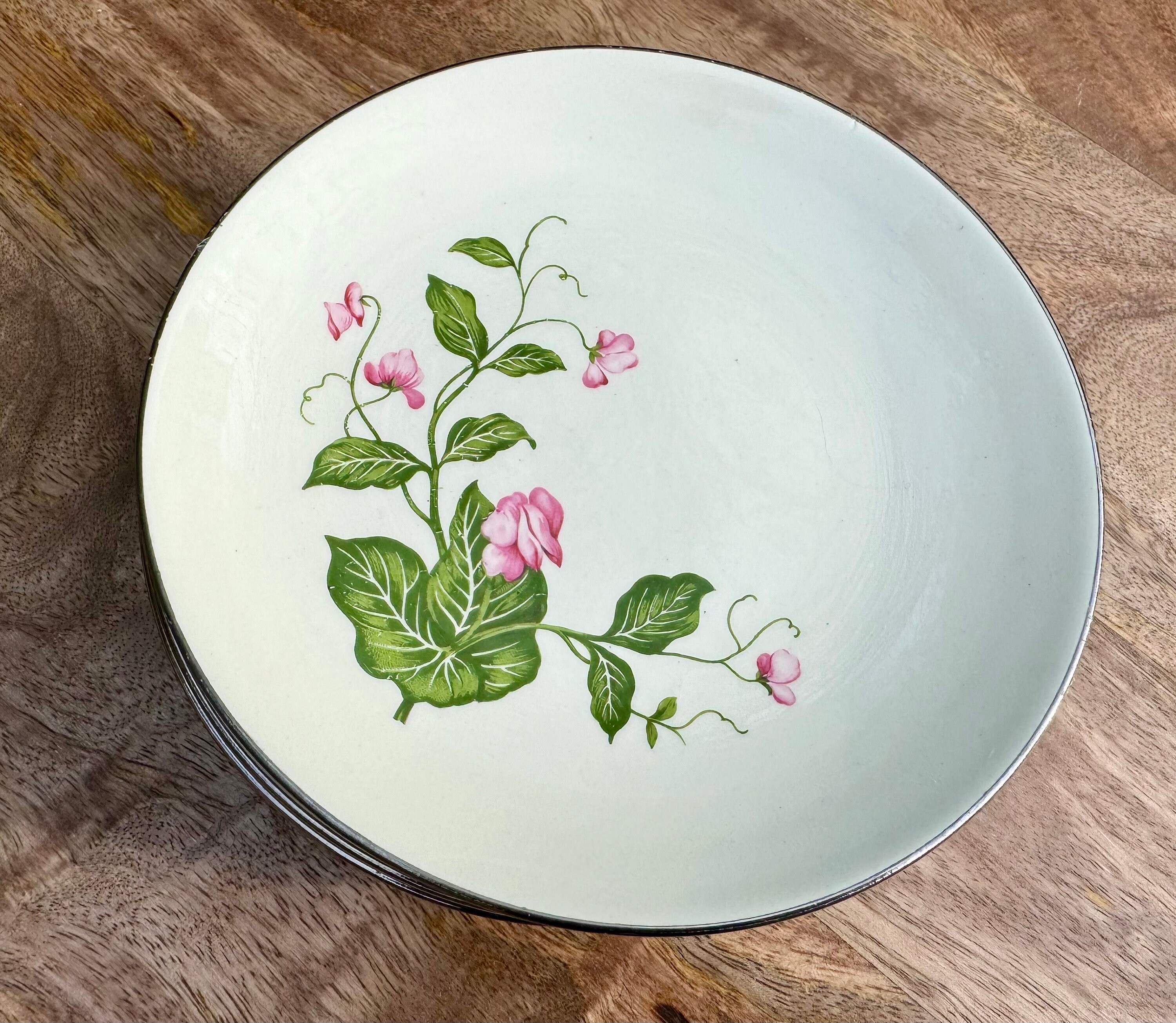 Homer Laughlin Rhythm Series Sweet Pea Pattern With Platinum Trim 5 ...