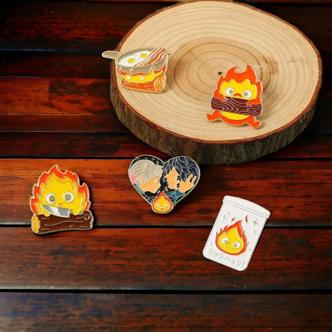 Broche Calcifer, brooch Ghibbli, Totoro, château dans le ciel, château ...