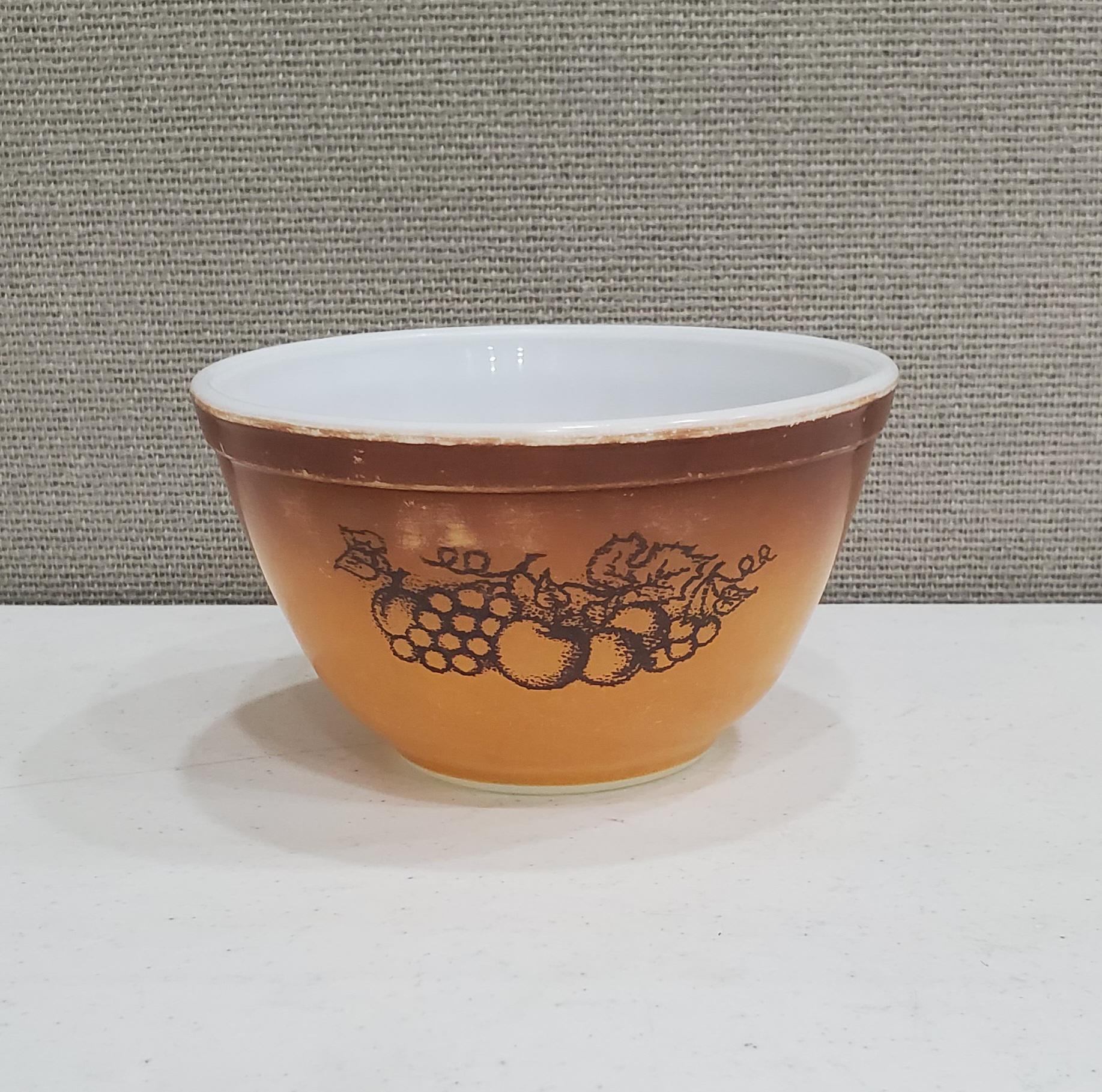 Vintage Pyrex Mixing Bowl: Old Orchard Brown #401 (1.5 Pint) - Etsy