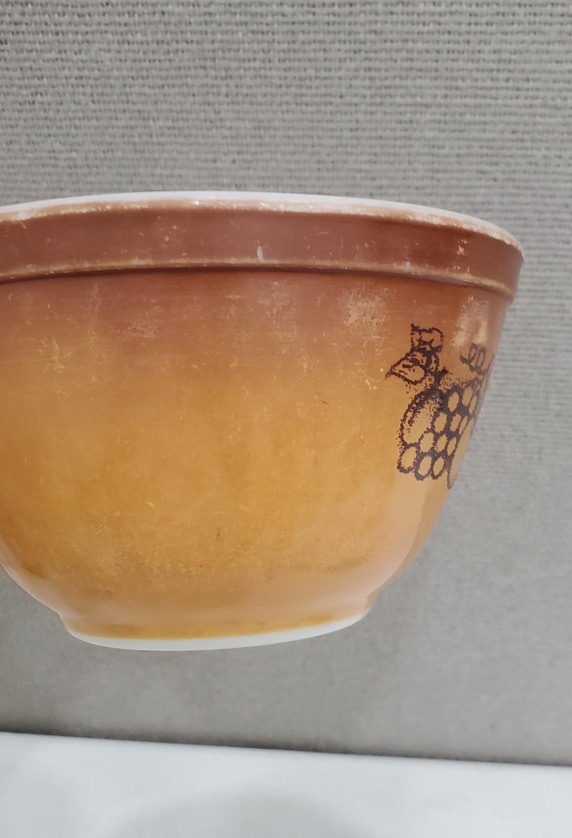 Vintage Pyrex Mixing Bowl: Old Orchard Brown #401 (1.5 Pint) - Etsy