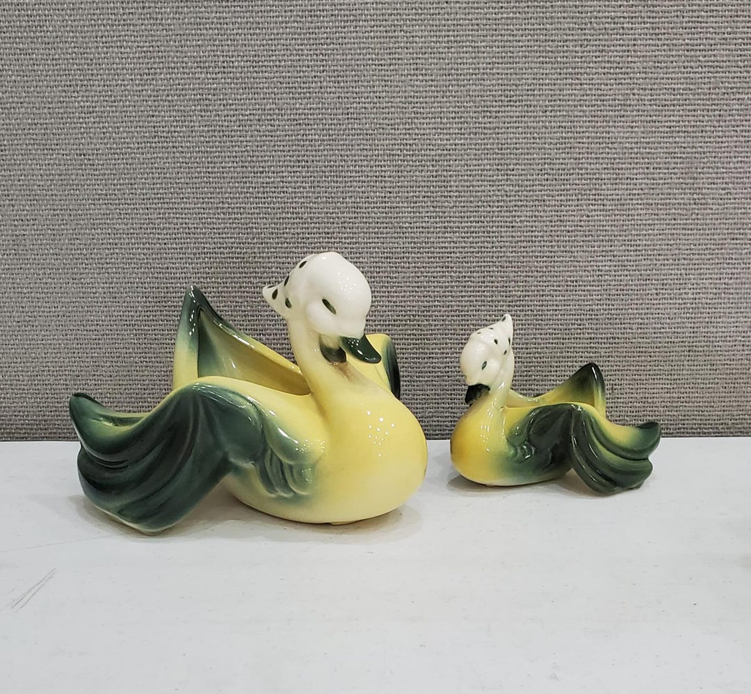 Vintage Hull Pottery Duck Planter Set: Yellow & Green Bandana Ducks - Etsy